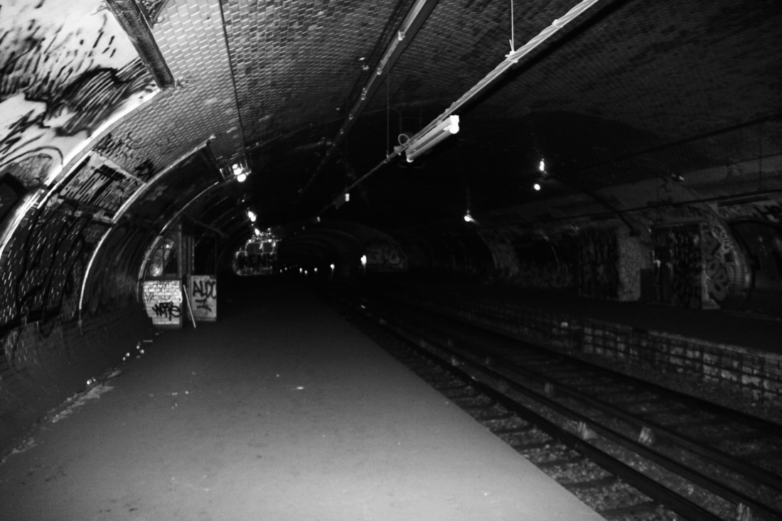 Expédition à Croix Rouge, la station de métro oubliée de l’Ecole Libre ...